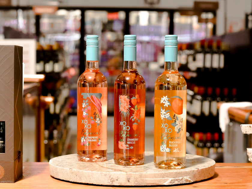 A Comprehensive Guide to White Wine: History, How to Serve, and Best F ...